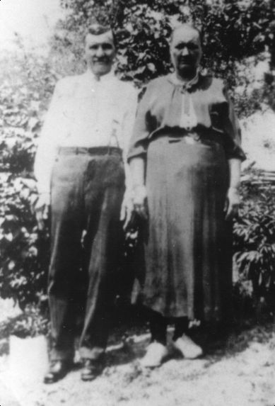 Elisha Stover Family pictures